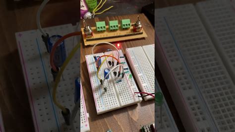 Astable Multivibrator With LEDs YouTube