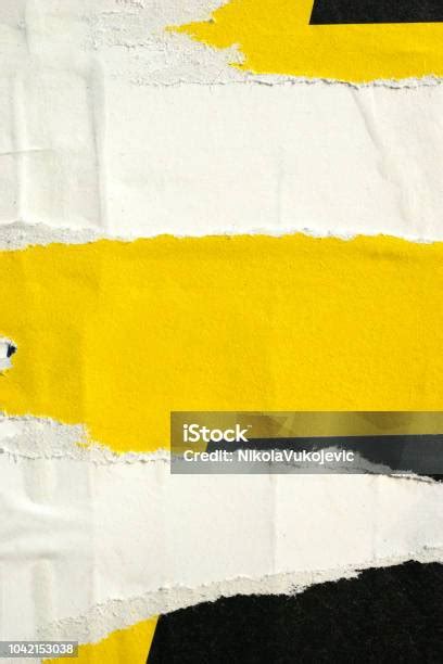 오래 된 절 개 빈 찢어진된 종이 구겨진 주름 잡은 포스터 그런 지 질감 배경 배경 현수막 잘려지거나 찢어진 종이에 대한 스톡 사진 및 기타 이미지 잘려지거나 찢어진