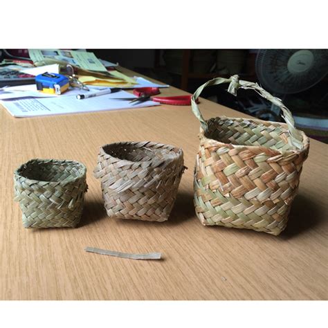 6x6香草袋蒲草传统手工编织蒲草包袋 乌米饭袋 狗粮袋手工工艺品 阿里巴巴