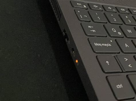 Battery Light Blinking Orange On Lenovo Dell Or Asus Laptop