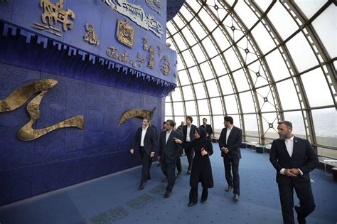 مهندس ضرغامی از بخش‌های مختلف برج میلاد بازدید کرد خبرگزاری میراث آریا