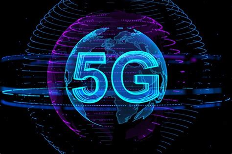 세계 지도 글로브 3d 렌더링을 사용하여 어두운 배경에 디지털 5g 기호가 포함된 전역 연결 및 고속 인터넷 개념 프리미엄 사진