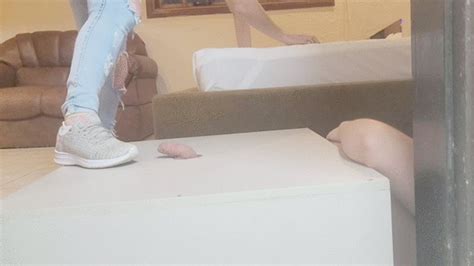 Women Just Want To Crush It 02 Camil Cock Trampling Briza Edit Step