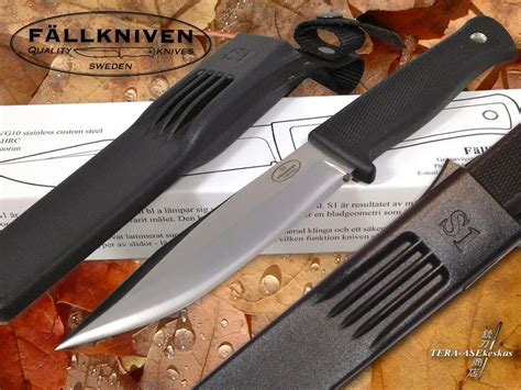 Metsästysveitsi Fällkniven S1 Forest Knife Muovituppi