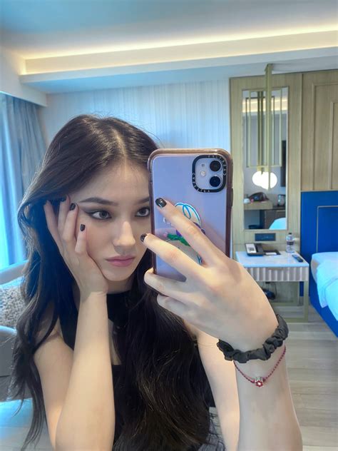 230506 Nancy Sns Update Kpopping