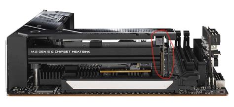 Одна из самых необычных системных плат У Asus X670 Mini Itx одна из микросхем чипсета