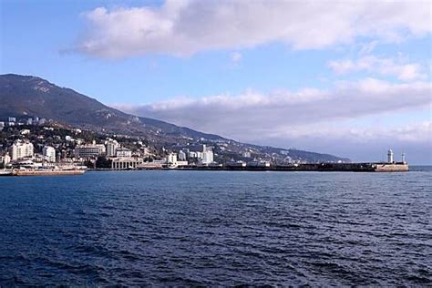 В Крыму ответили на слова Зеленского об отсутствии туризма Рамблер новости