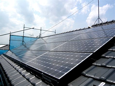 瓦屋根に太陽光発電パネルを設置（平瓦 支持瓦） 近藤リフレサービス株式会社 Kondoグループ