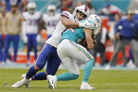 The Nfl Bans The Hip Drop Tackle A Deep Dive And Some Thoughts