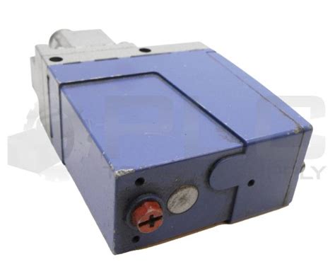 Telemecanique Xmla160d2s11 Pressure Switch 500v 1 5a Plc Toolbox Supply