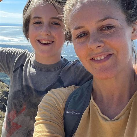 Alicia Silverstone Says She Still Sleeps With 11 Year Old Son Bear