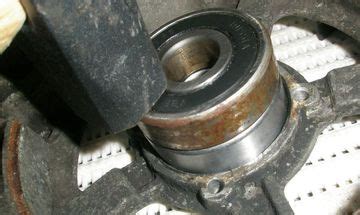 Шумит шкив генератора приора