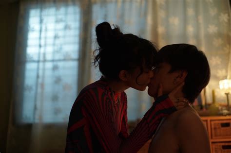 ฟินจิกเบาะ กับ เลิฟซีนครั้งแรกในชีวิตการแสดง ของ “กิต Three Man Down” และ “มีน สุดารัตน์” ใน