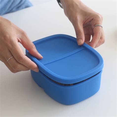 테이블앤테이블 오티비비드 실리콘 도시락 용기 파랑2칸 위시버킷