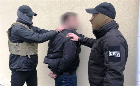 У Києві затримали посадовця який за хабарі «встановлював МАФи Вечірній Київ