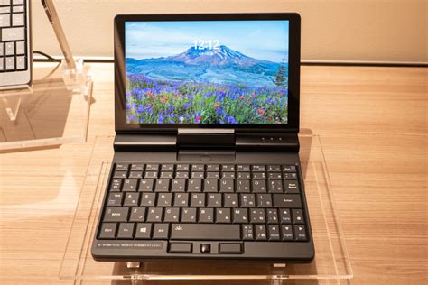 550gの軽量umpc「one Netbook A1 Pro」 すまほん