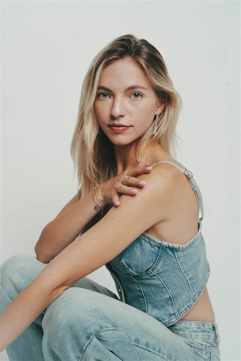 Rafaela Treistman Yuli Group