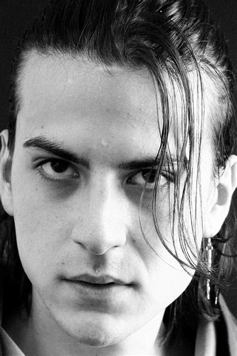 Yong Le 東京の外国人モデル事務所「ラパン・エンターテインメント」 港区青山