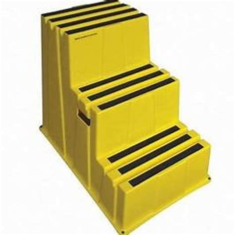 Агуулахын шат 3 гишгүүртэй 730 585 890