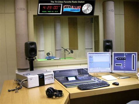 Sprite Stretch Clock Broadcasters General Store