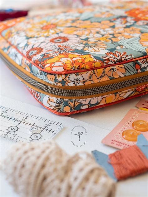 A Creators Compendium Craft Folder Pencil Case Sewing Handmade Fashion Accessories Sewing