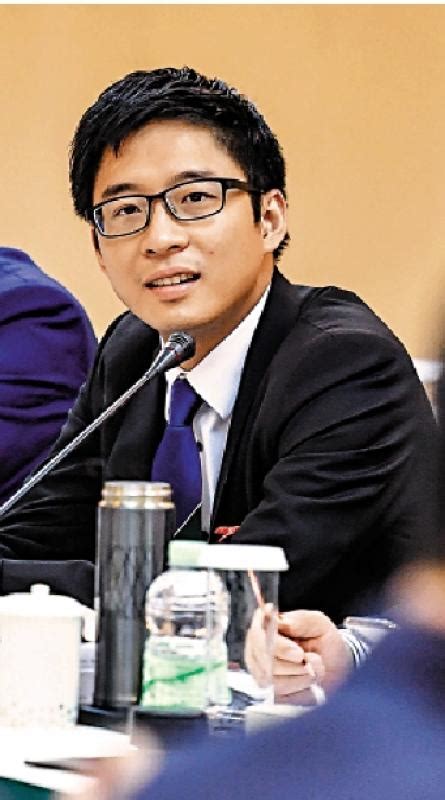 霍啟山任中國香港足總主席