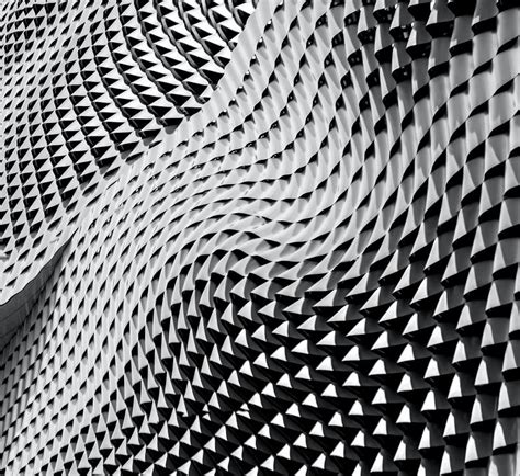 discrete differential geometry