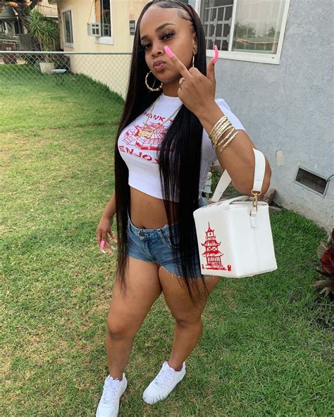 𝓥𝓮𝓻𝓼𝓪𝓬𝓮𝓫𝓪𝓫𝓮 Baddie Outfits Casual Cute Swag Outfits Girls Streetwear