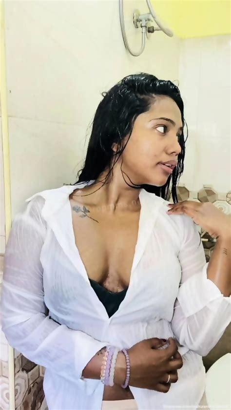 Tamil Insta Fame M Dhumeetha Bingeme Paid Hot 40 Pics In One Video Eporner