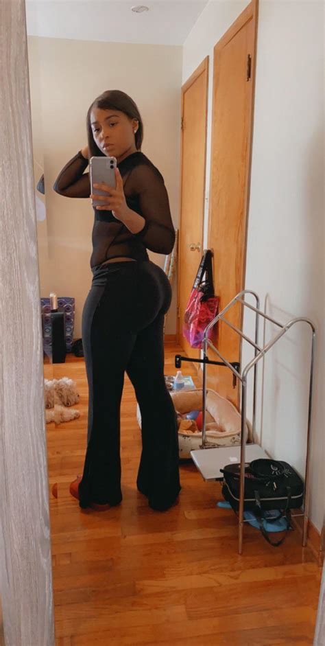 Booty R Girlsinflarepants