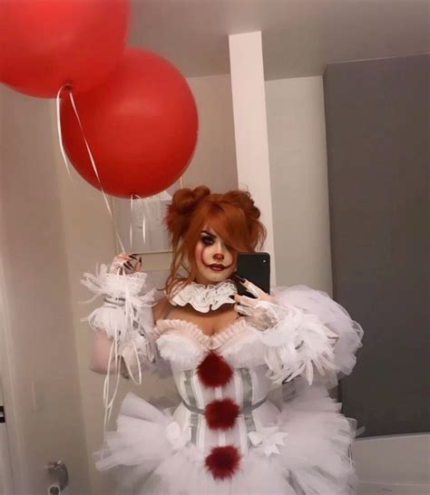 Demi As Pennywise October 2019 Scary Clown Outfits Women Pennie Wise