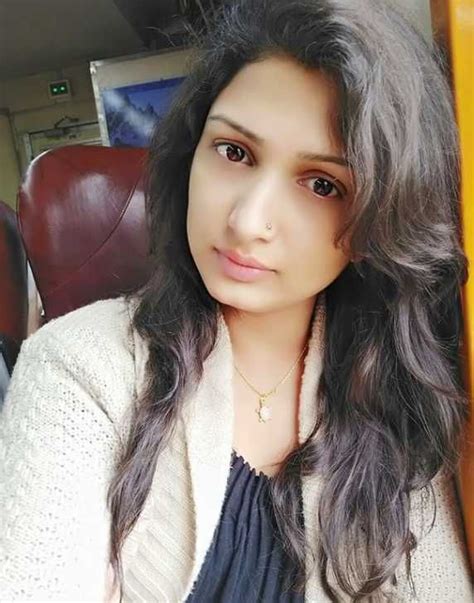 Divya Sridhar Wiki Biography