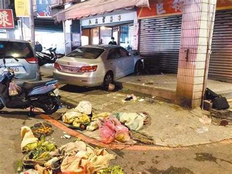 7旬翁開車衝進騎樓 撞死賣菜婦 好房網news