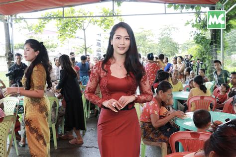 လူ ၂၀၀ စာ အတွက် မွေးနေ့ စတုဒိသာ ကျွေးခဲ့တဲ့ Ella ရွှေစင်