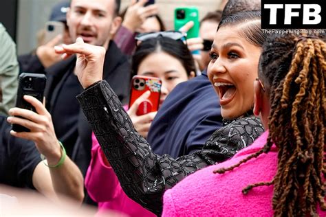 Zendaya Sexy 132 Photos Sexy E Girls🔞