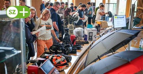 Dresden Von Kamera Bis Sex Spielzeug So Laufen Auktionen Im Dresdner Rathaus