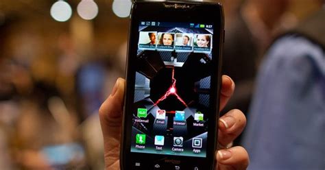 Motorola DROID RAZR MAXX Hands On