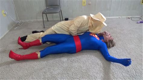 Bitten By The Bugs Quicktime A Fantasy 4 You Clips4sale