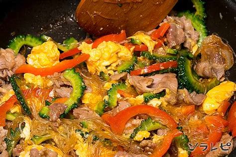 ゴーヤも甘辛で食べやすく！豚肉と春雨のゴーヤ甘辛炒めの作り方｜健康レシピと献立のソラレピ
