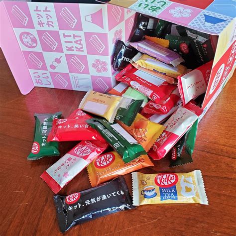 This Sampler Box Lets You Try Japanese Kit Kat Flavors 2025