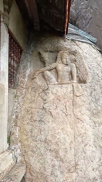 ඉසුරුමුණියේ මිනිසා සහ අස්ව හිස කැටයම Youtube