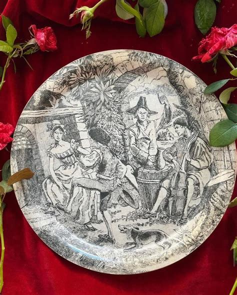 Вінтажний піднос — ціна 650 грн у каталозі Таці Купити товари для дому та побуту за доступною