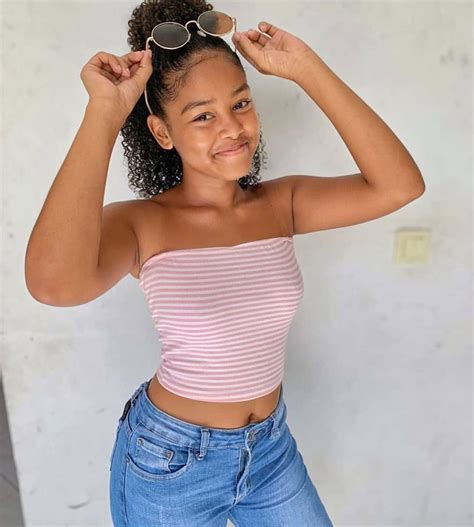 Photos Of Beautiful Nigerian Girls Romance 8 Nigeria