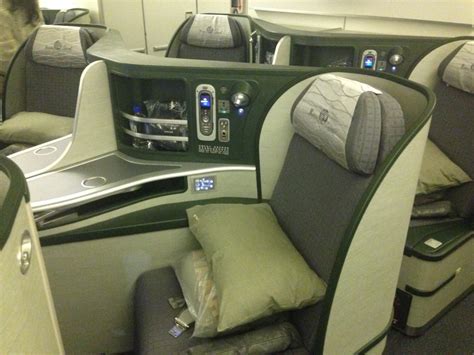 Review Eva Air Royal Laurel Class San Francisco To Taipei Points And Pixie Dust