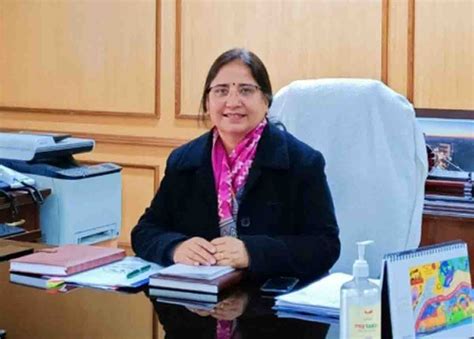 Balancing Responsibilities Is Empowerment Of Women Dangwal Pioneer Edge Uttarakhand News In