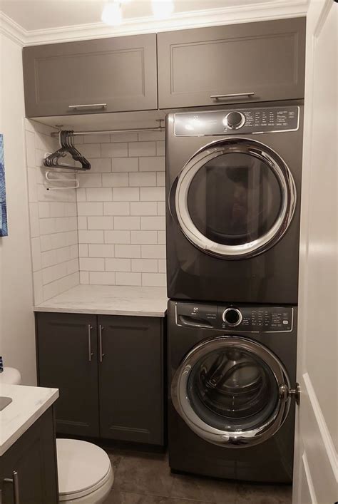 38 Stylish Laundry Rooms With Stacked Washer Dryers Artofit