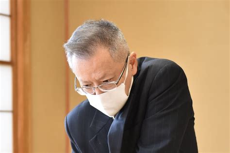 朝日新聞将棋取材班 On Twitter 村）今日はb級2組順位戦が指されています。中村修九段―木村一基九段戦は中村九段が三間飛車を採用しました。ここまで木村九段は3勝1敗、中村九段は2勝