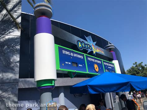 Buzz Lightyear Astro Blasters At Disneyland Theme Park Archive