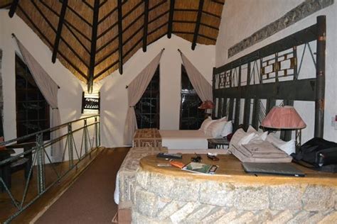 Lovers Resort To Bush Sex As Lodges Hike Bookings NewZimbabwe Com