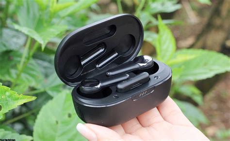 JBL Quantum TWS Review Best Earbuds For Gaming